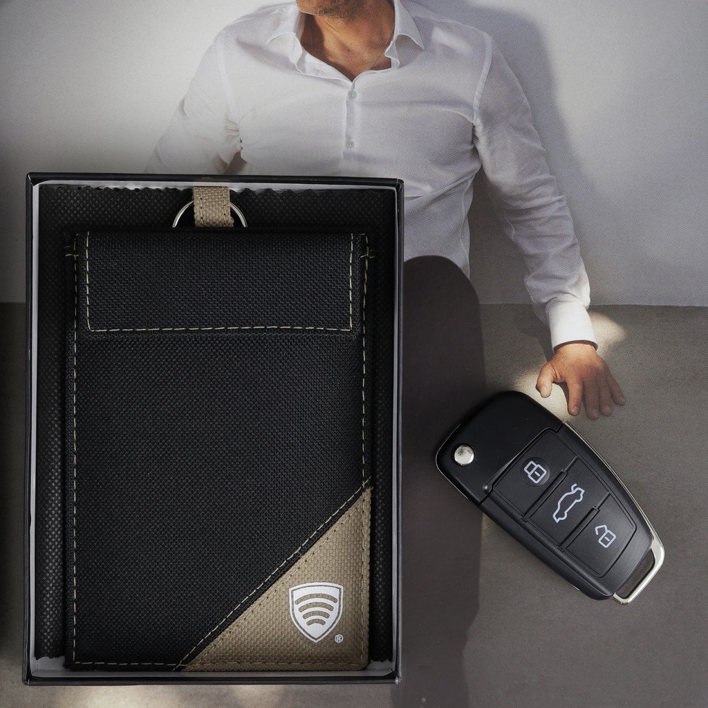 Keyless Car Key Signal Blocker - Guard Pouch to Protect Your Car